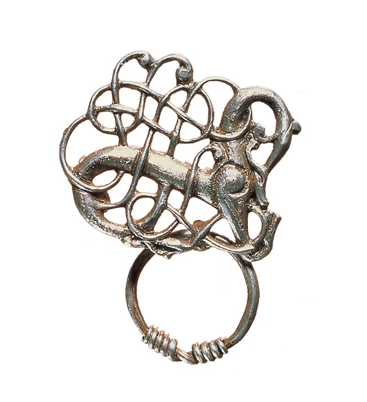 Broches uit de Vikingtijd in Urnes stijl – Thomas Kamphuis